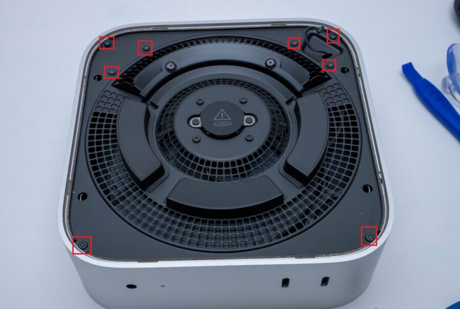 M4 mac mini 256GBモデルのSSDを1TBに換装する方法 - しょぼんブログ